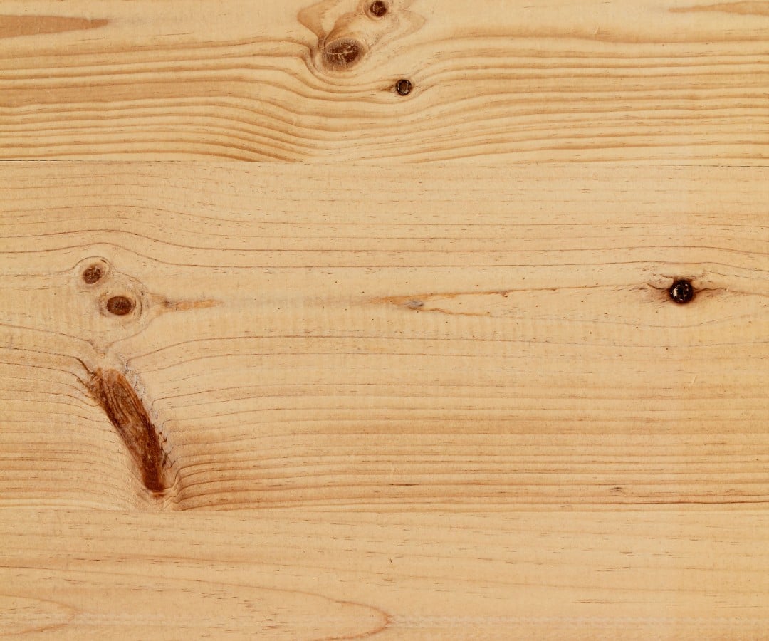 Repeindre meuble en bois : conseils pour hêtre, pin, chêne