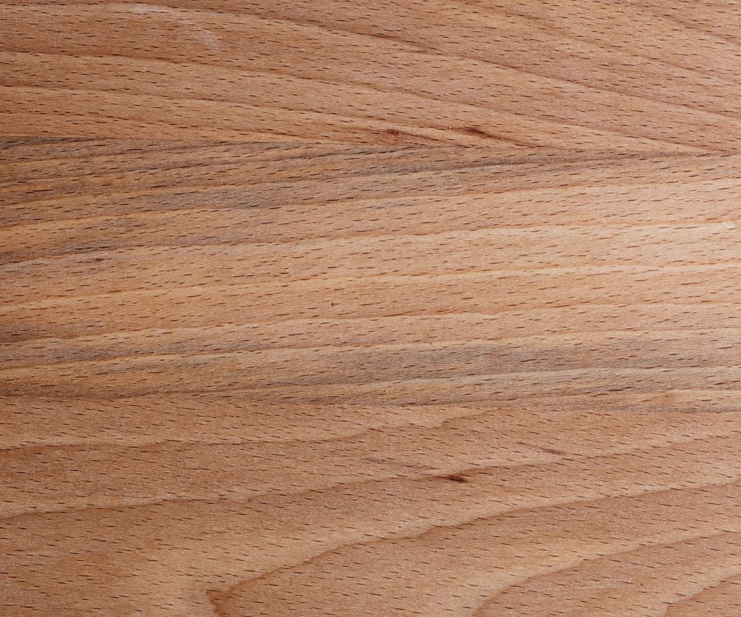 Beech color: from cream to pink, the nuances of solid beech