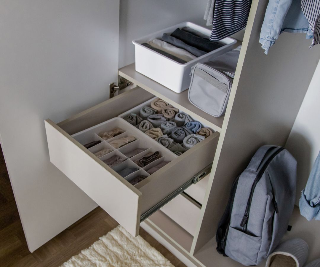 Comment ranger son dressing intelligemment en 4 étapes